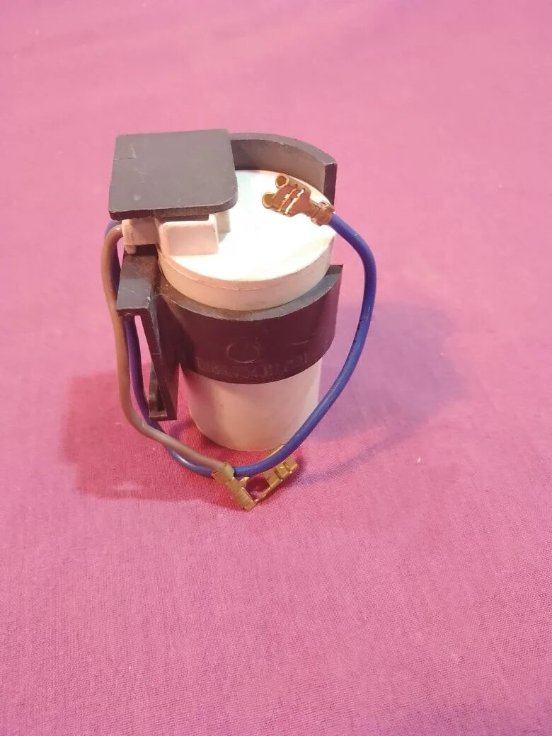 Конденсатор 1704 для холодильника Атлант