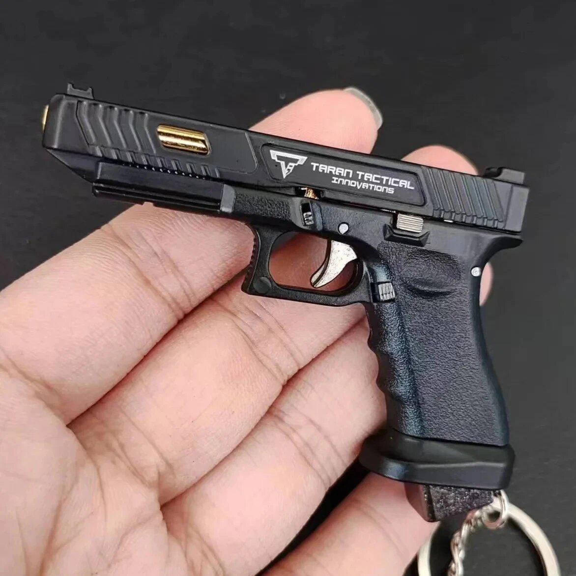 Модель пистолета G34 из полусплава 1:3, разборная, миниатюрная игрушка-брелок, подвеска для сумки, сувенир для взрослых