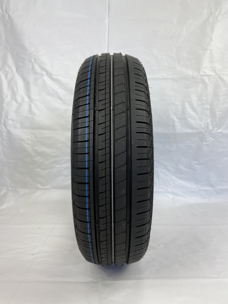 Легковая летняя шина Aplus 215/45R16 90W XL A609 Арт. AP2002H1