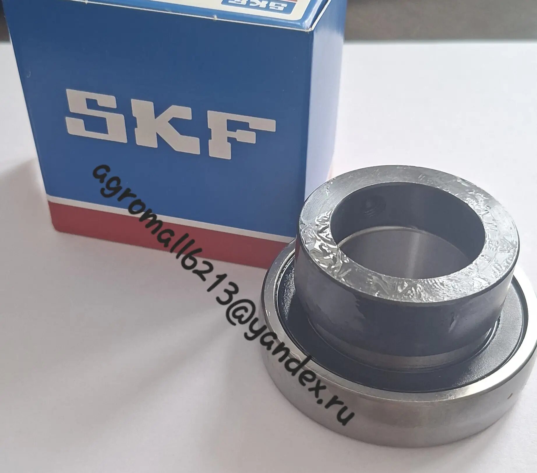 Подшипник шариковый радиальный однорядный корпусный SKF YET 207
