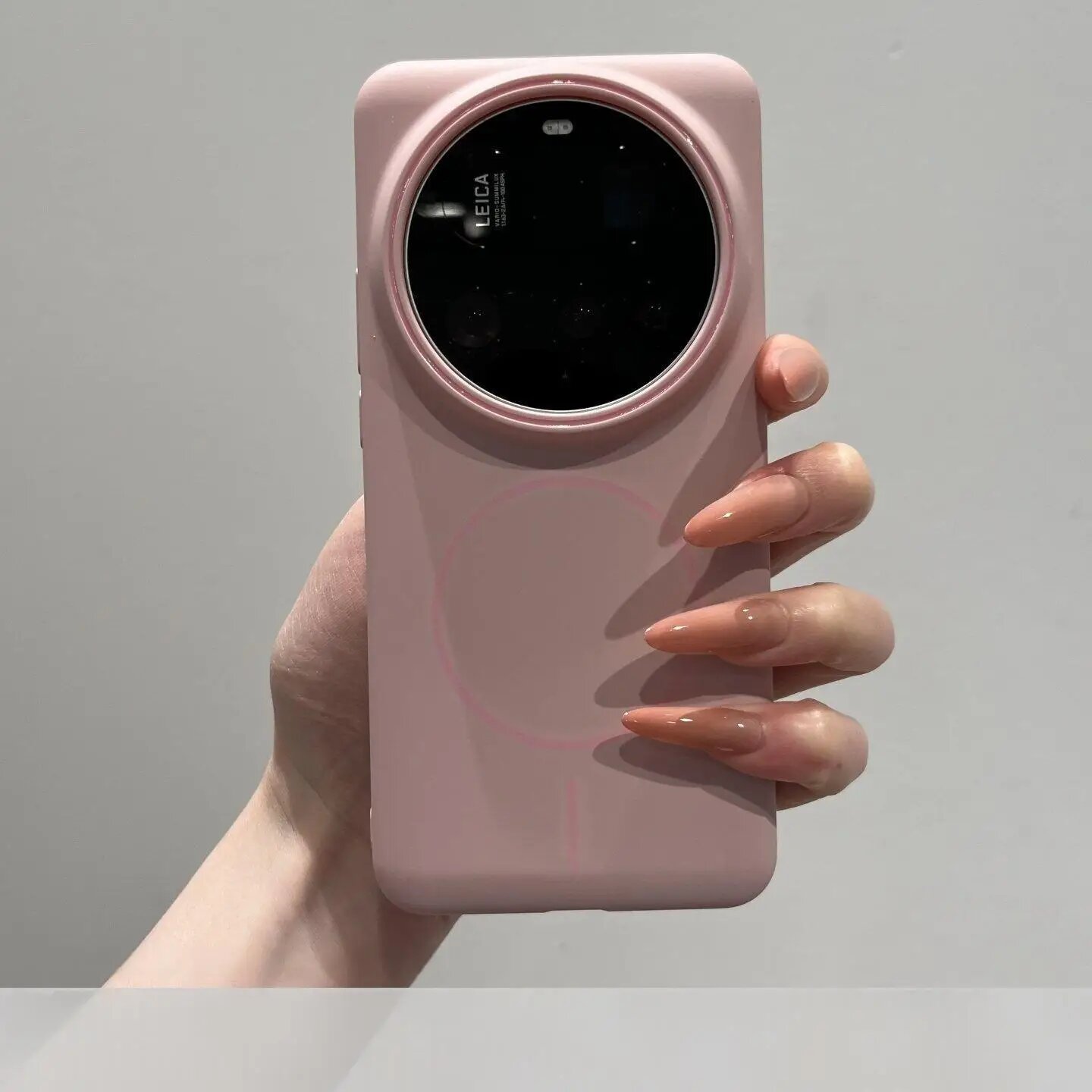 Розовый чехол Xiaomi 14 Ultra Leica