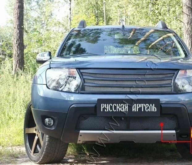 Защитная сетка и зимняя заглушка решетки переднего бампера (с обвесом без дхо) Renault Duster I 2010-2014