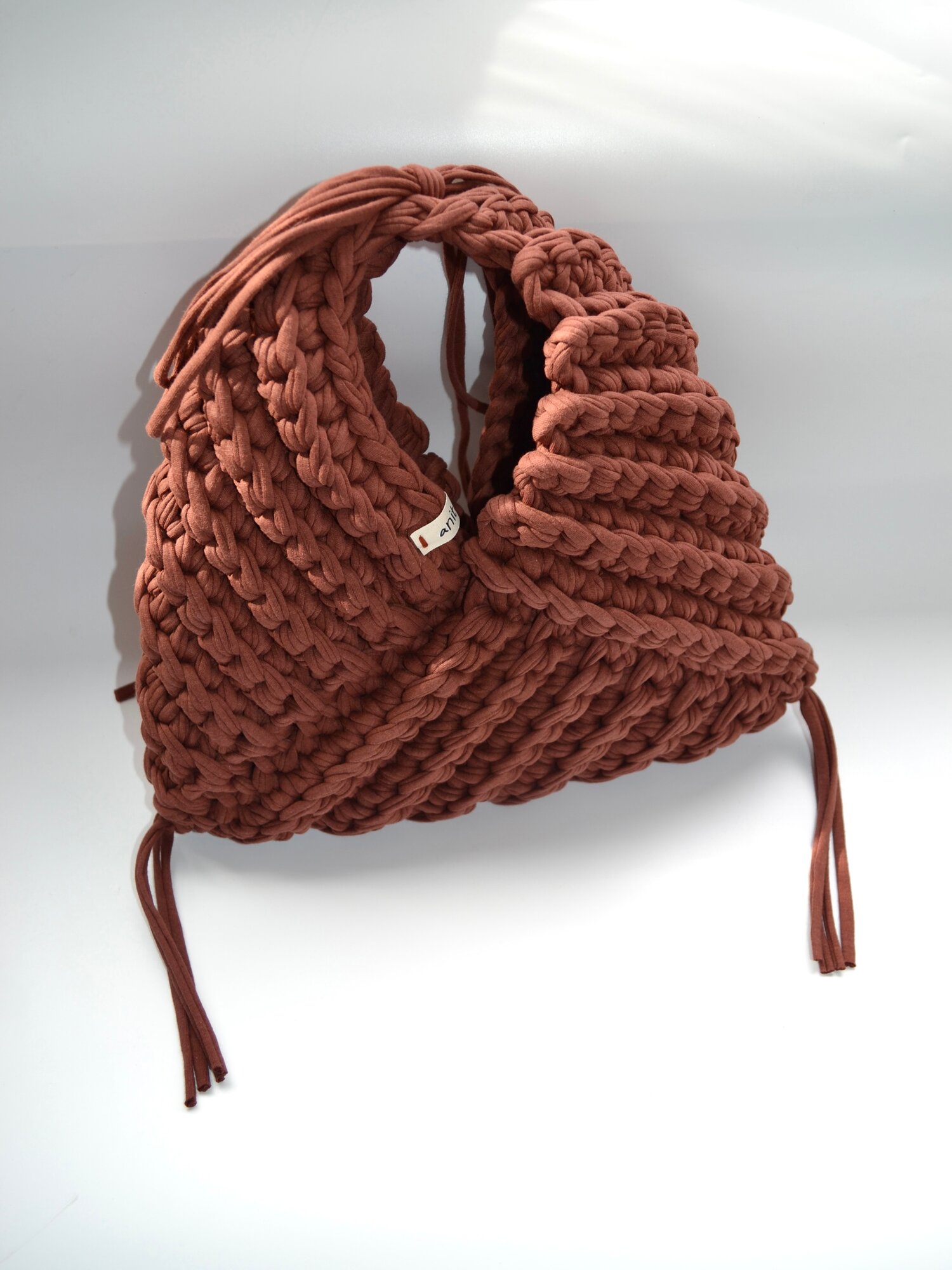 Сумка тоут anitochka - треугольник TRIANGLE Tote, Каштан, ручная работа, объёмная фактурная вязка