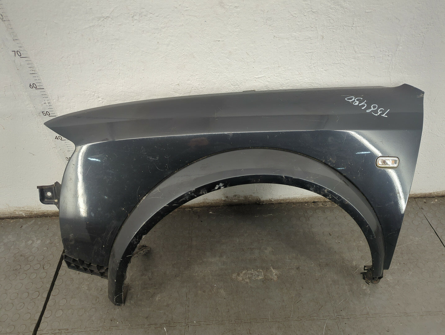 Крыло левое переднее Audi A6 (C5) Allroad Б/У