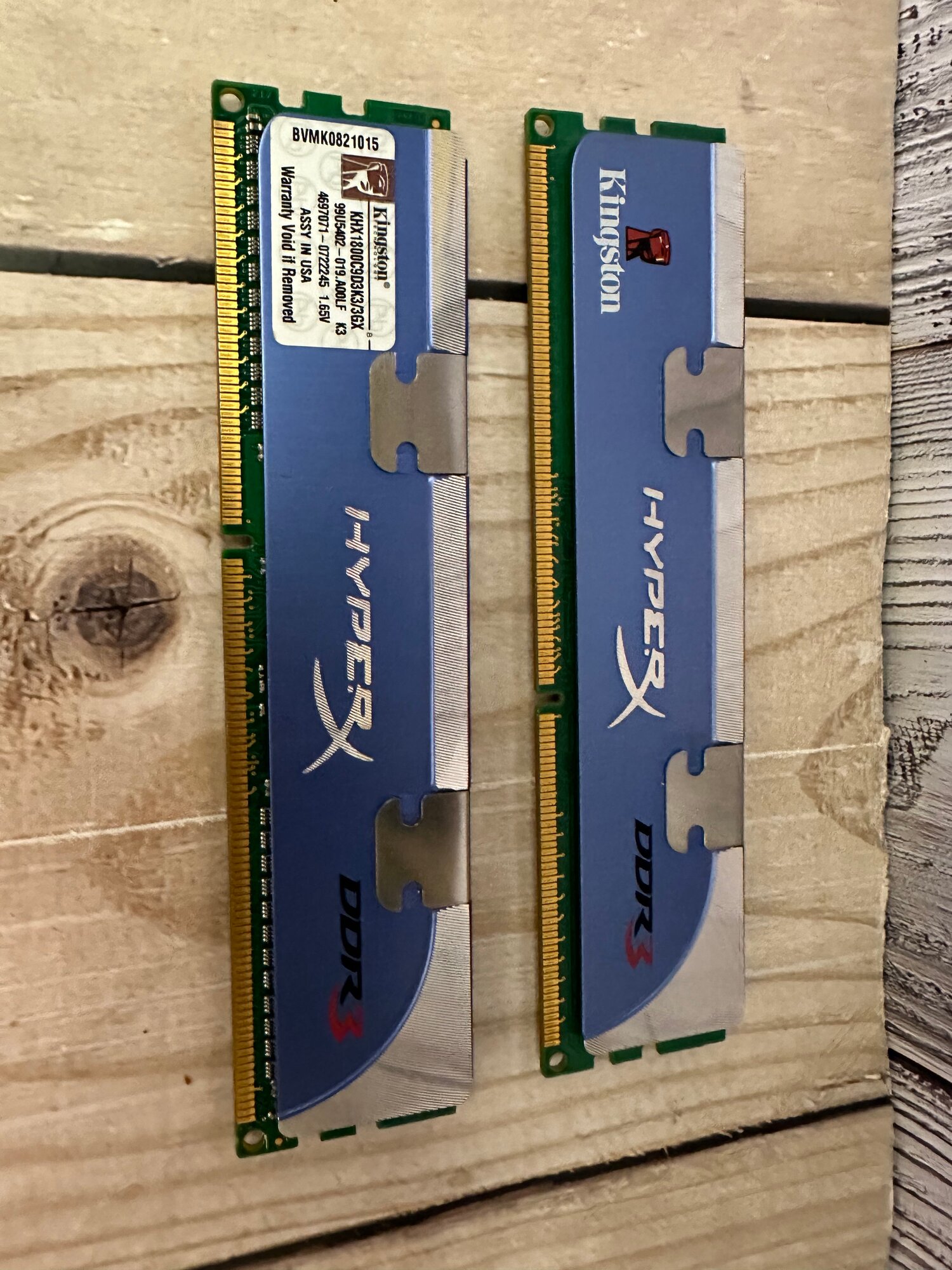 Оперативная память Kingston Hyper-x 2X4 гб DDR3 KHX1800C9D3K3-3GX (8 гб общий обьём)