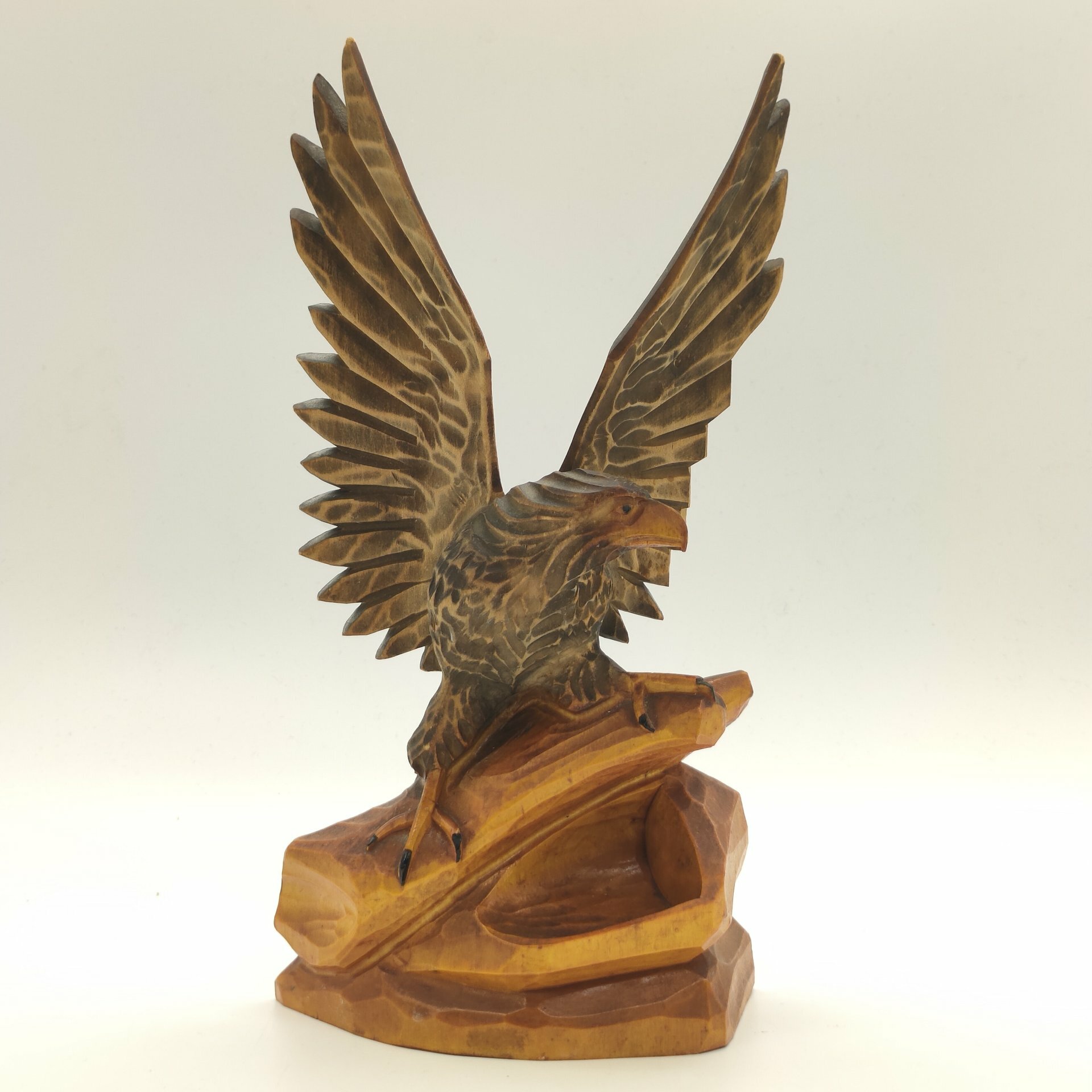 Статуэтка "Орёл", Львовская фабрика художественных изделий им. Леси Украинки