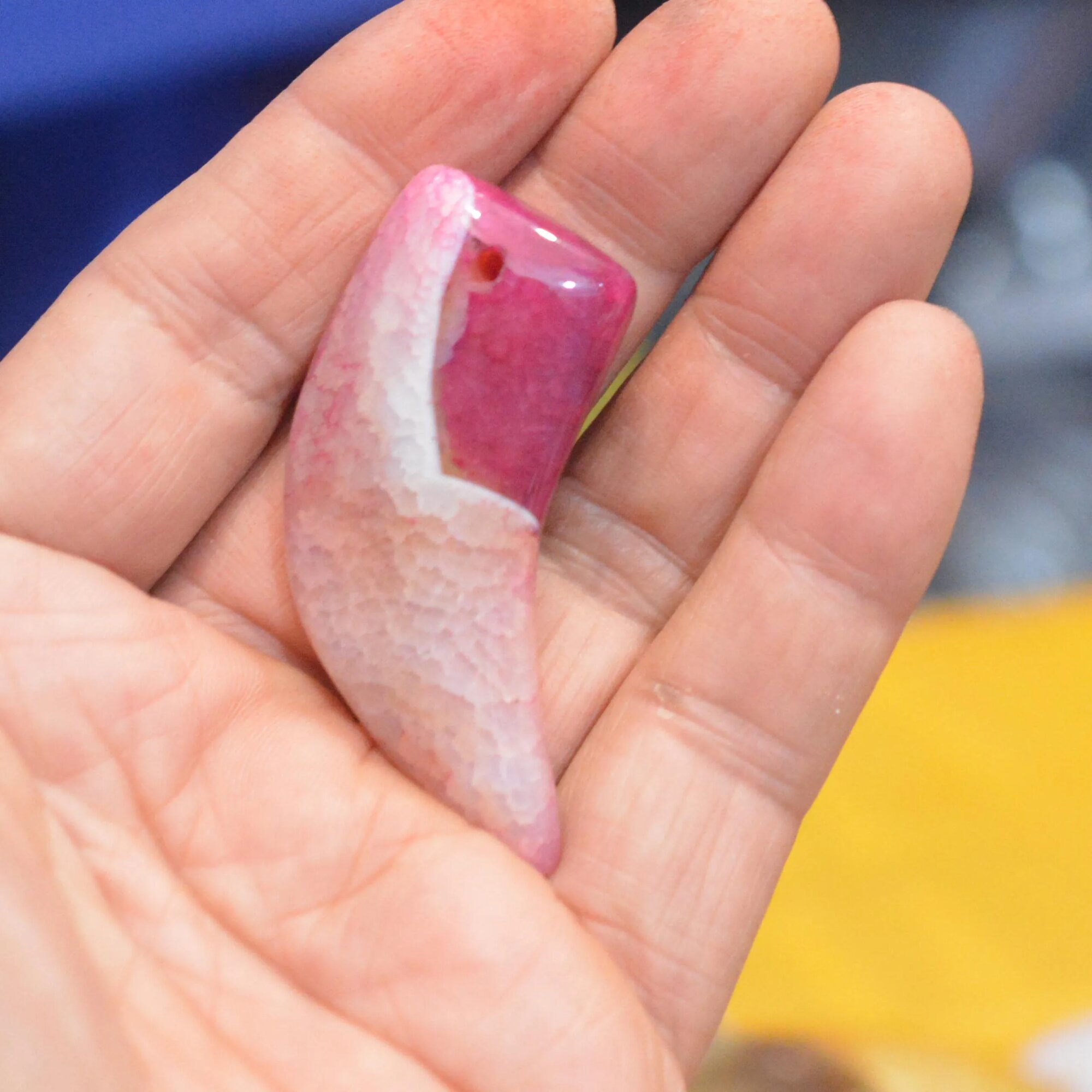 Бусины из агата, опалы, кварца и нефрита 30-80 мм Розовый, Розовый