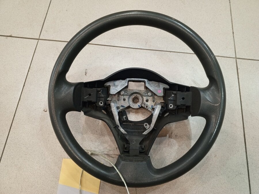 Рулевое колесо от Toyota Vitz 2005-2010