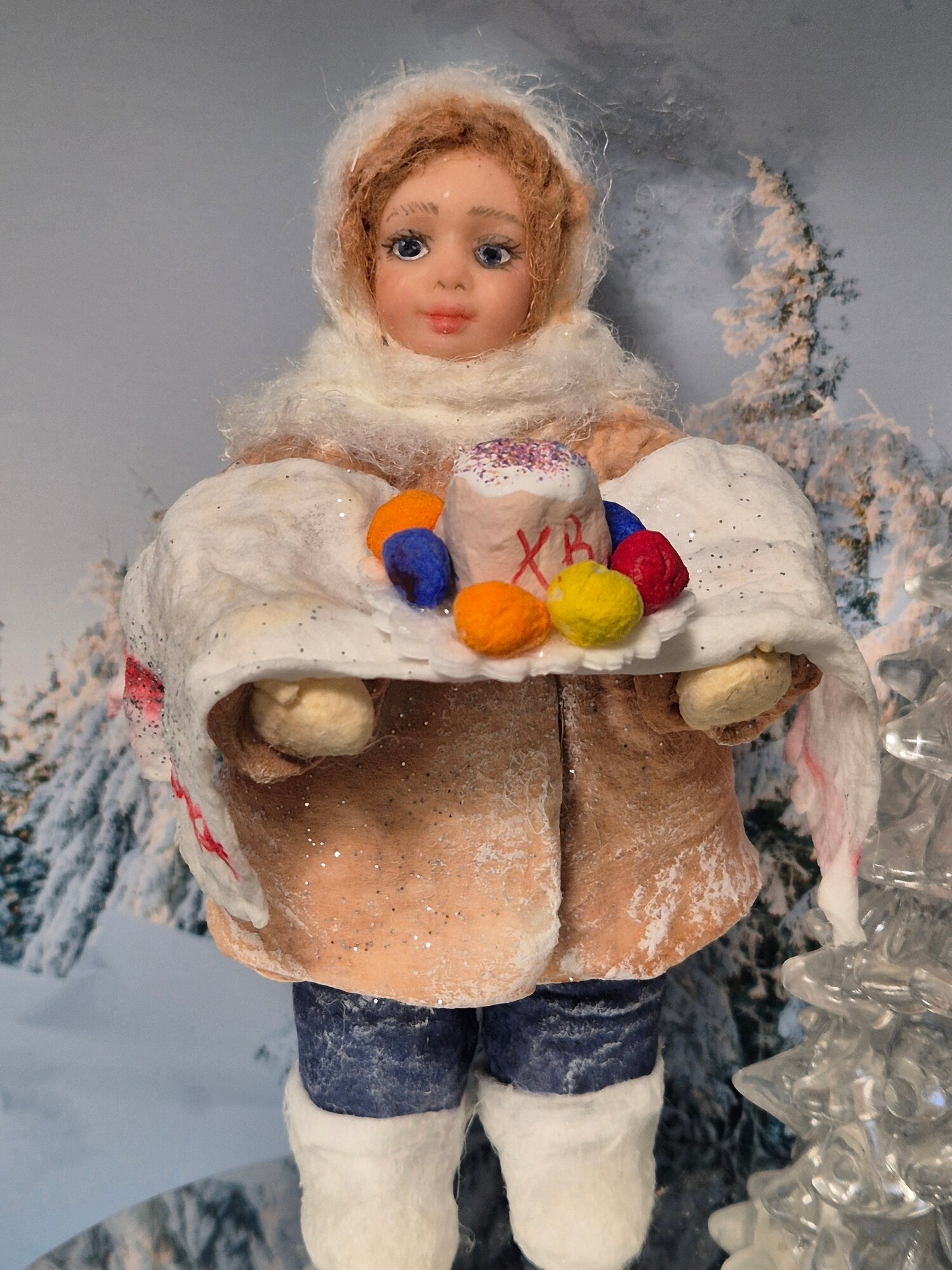 Елочная игрушка "Девочка. Пасха" Affavatta, ручная роспись, вата, цвет зелёный, высота 12 см