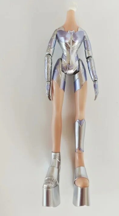 Bratz Girls Nite Out 21st Birthday Edition кукла Серебряный, N7 Bulk defects