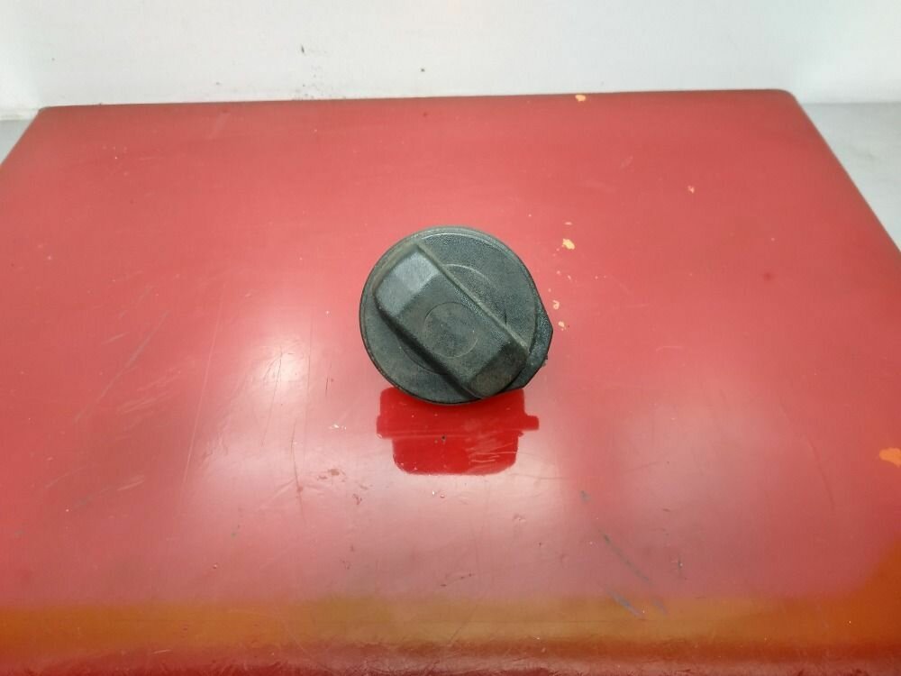 Крышка бензобака Volkswagen Golf 5 Б/У с пробегом