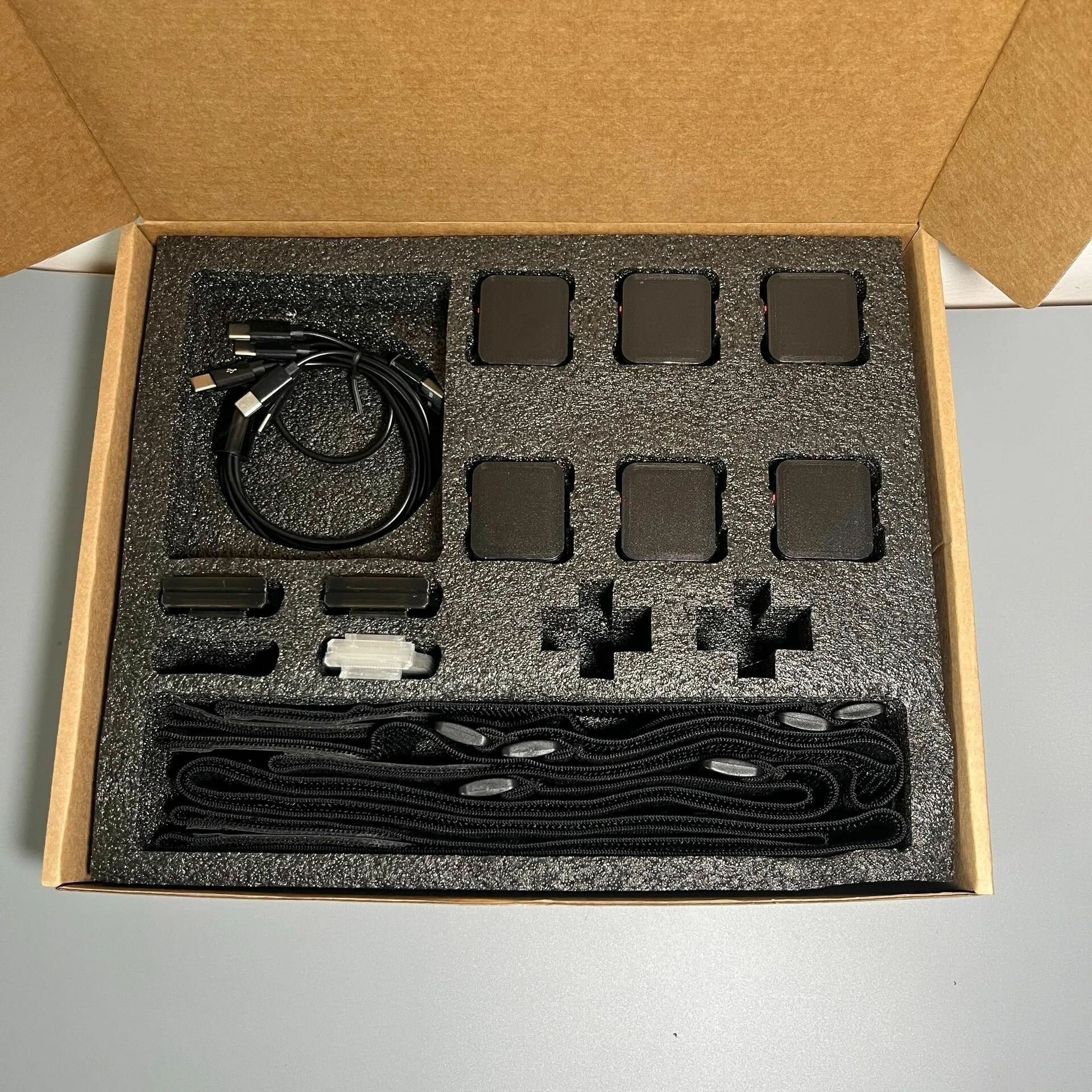 SlimeVR Full Body Tracker Kit - 6 трекеров с LSM6DSR и ESP8266 для VRChat / захвата движения, готовые к использованию, не требующие базовой станции.