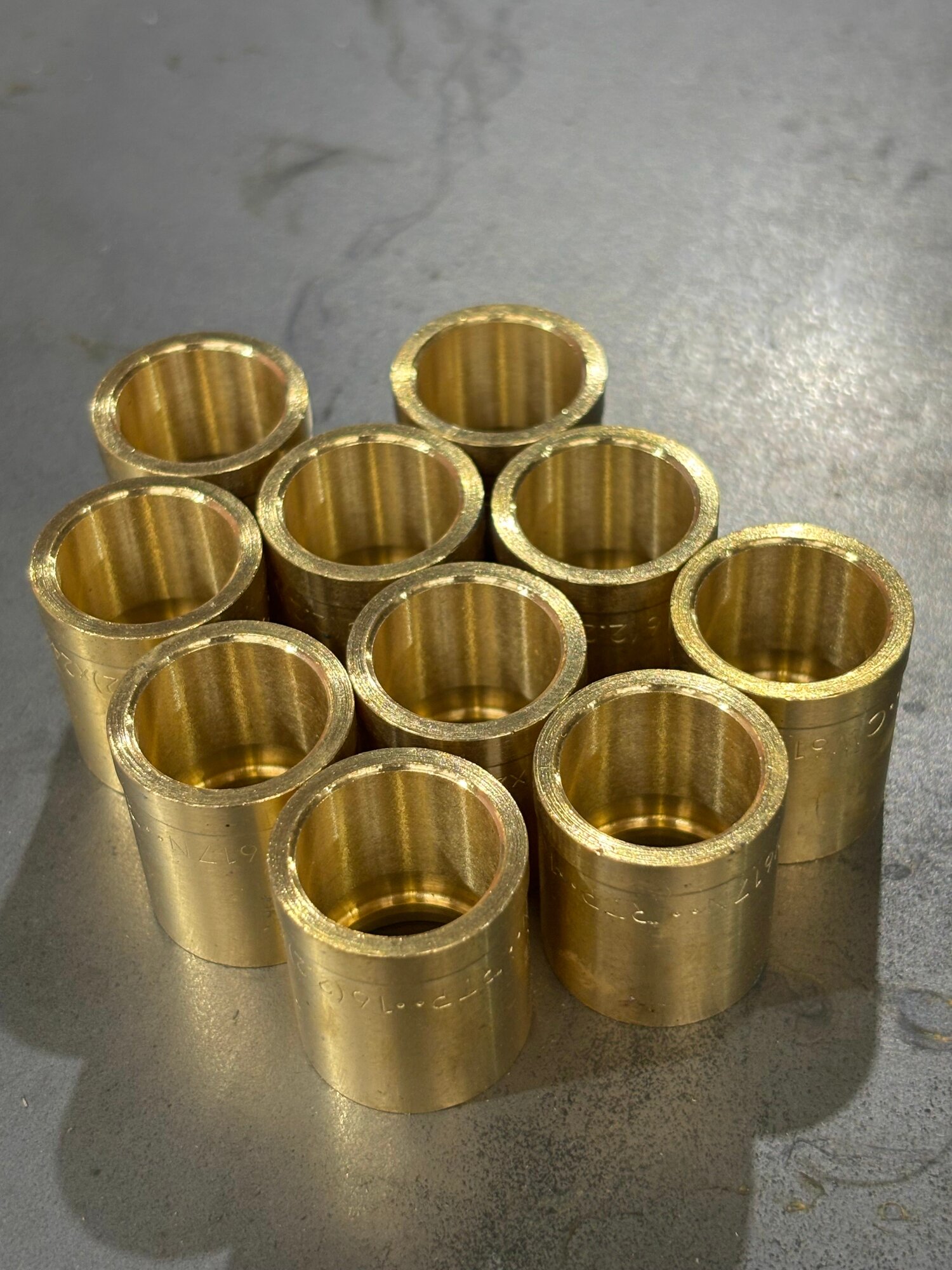 Гильза аксиальная латунная диаметр16 мм, 10 штук