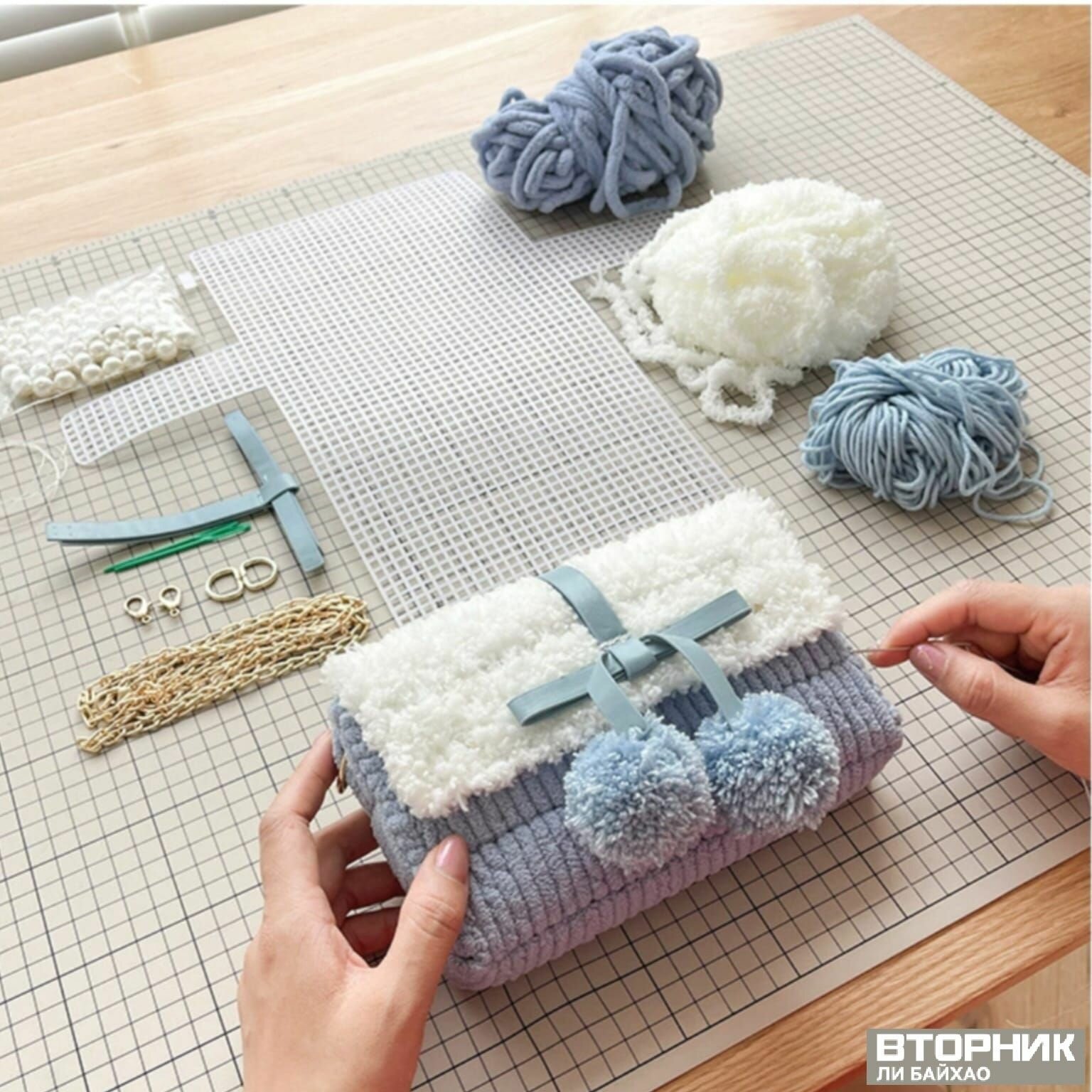 Эксклюзивный подарочный набор для творчества DIY, позволяющий своими руками вышить и связать стильную сумку на канве