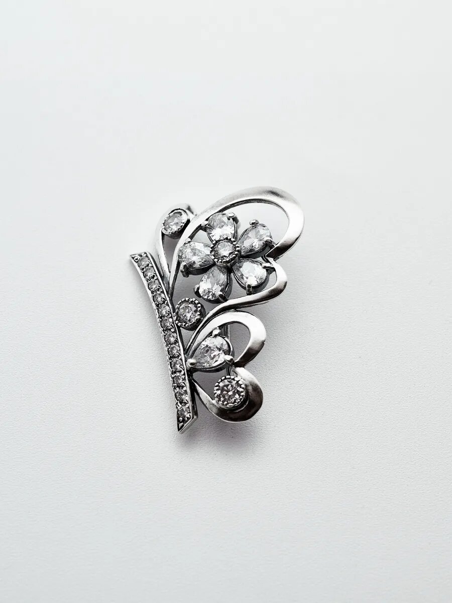 Брошь, серебро, 925 проба, фианит