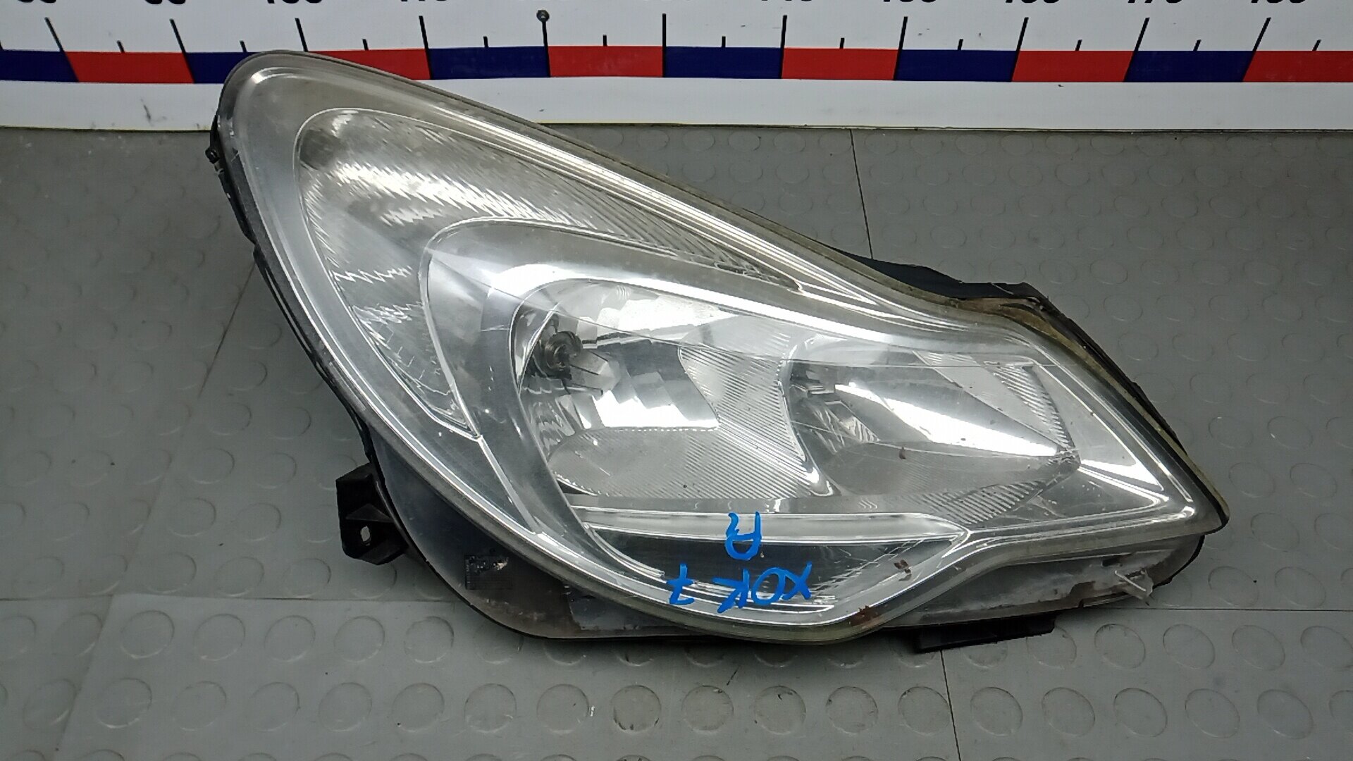 Фара правая OPEL CORSA D