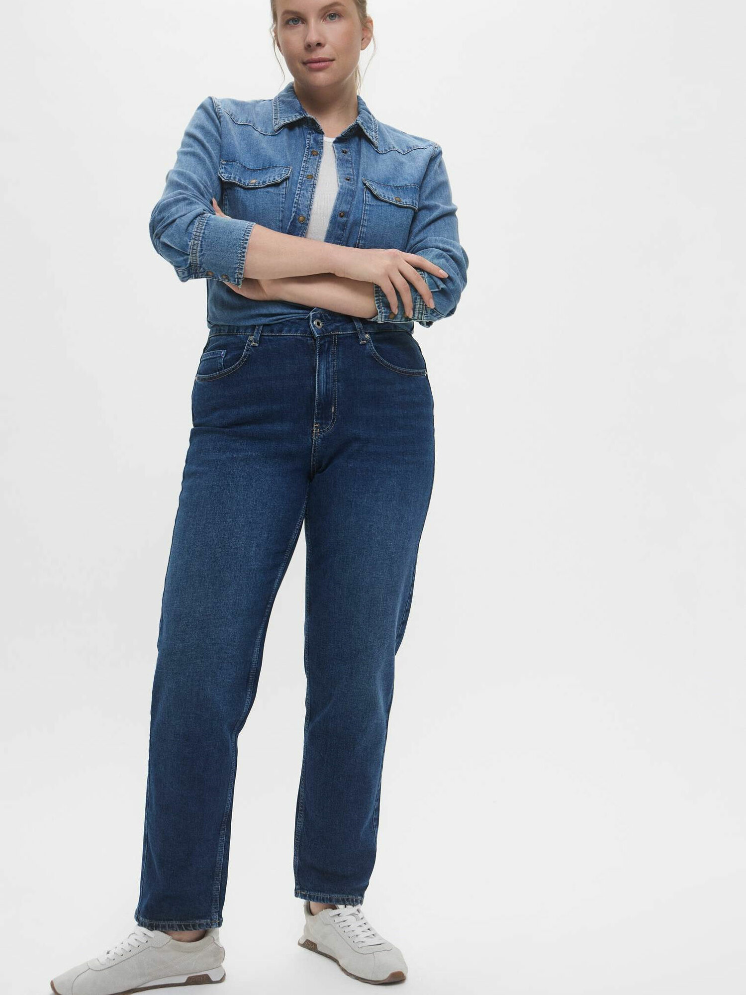 Джинсы зауженные KARL LAGERFELD JEANS, размер 26/32, синий — фото 1