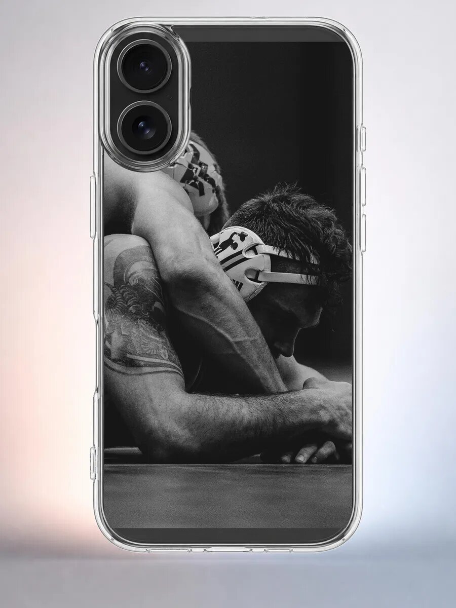 Чехол iPhone 16 борцы в захвате силиконовый