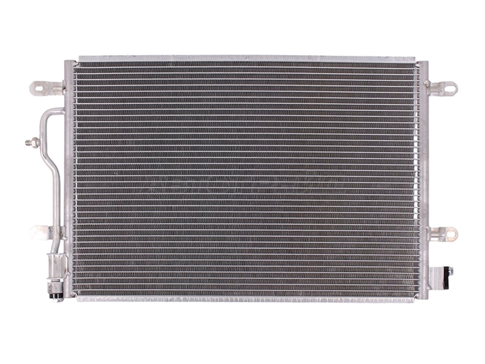 Радиатор кондиционера Audi A4 00-09 / A6 97-05 / A6 allroad quattro 00-05 / S4 03-05
