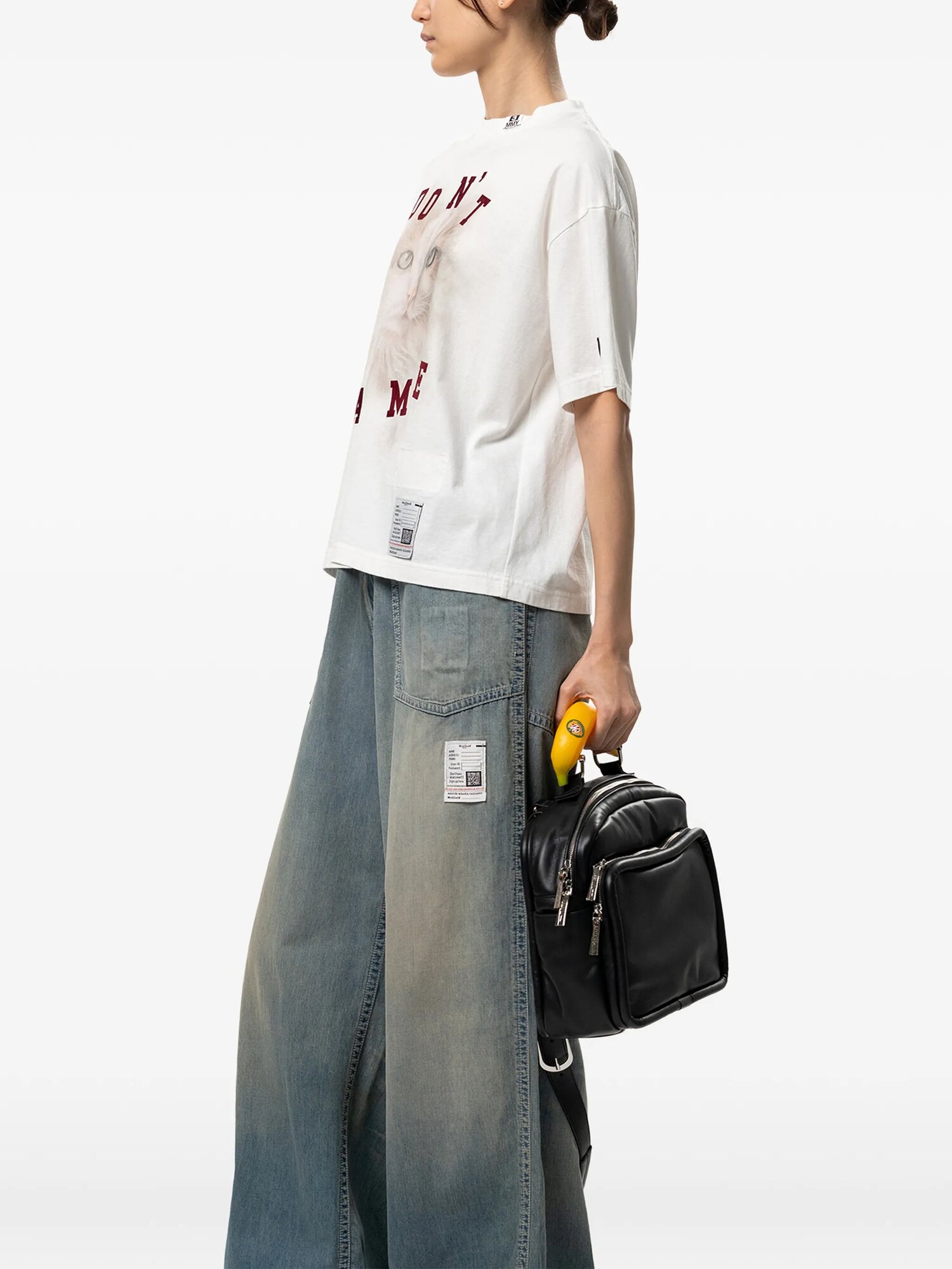 Футболка MAISON MIHARA YASUHIRO Cat-printed T-shirt, размер 36, бежевый/белый — фото 1