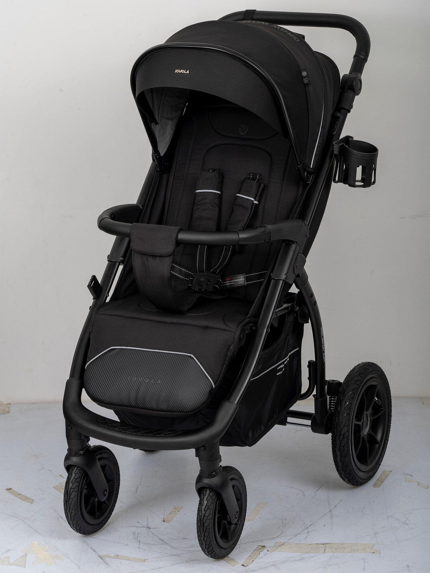 Коляска прогулочная детская Jovola Selena Air Plus, всесезонная, большие надувные колеса, амортизация, черный