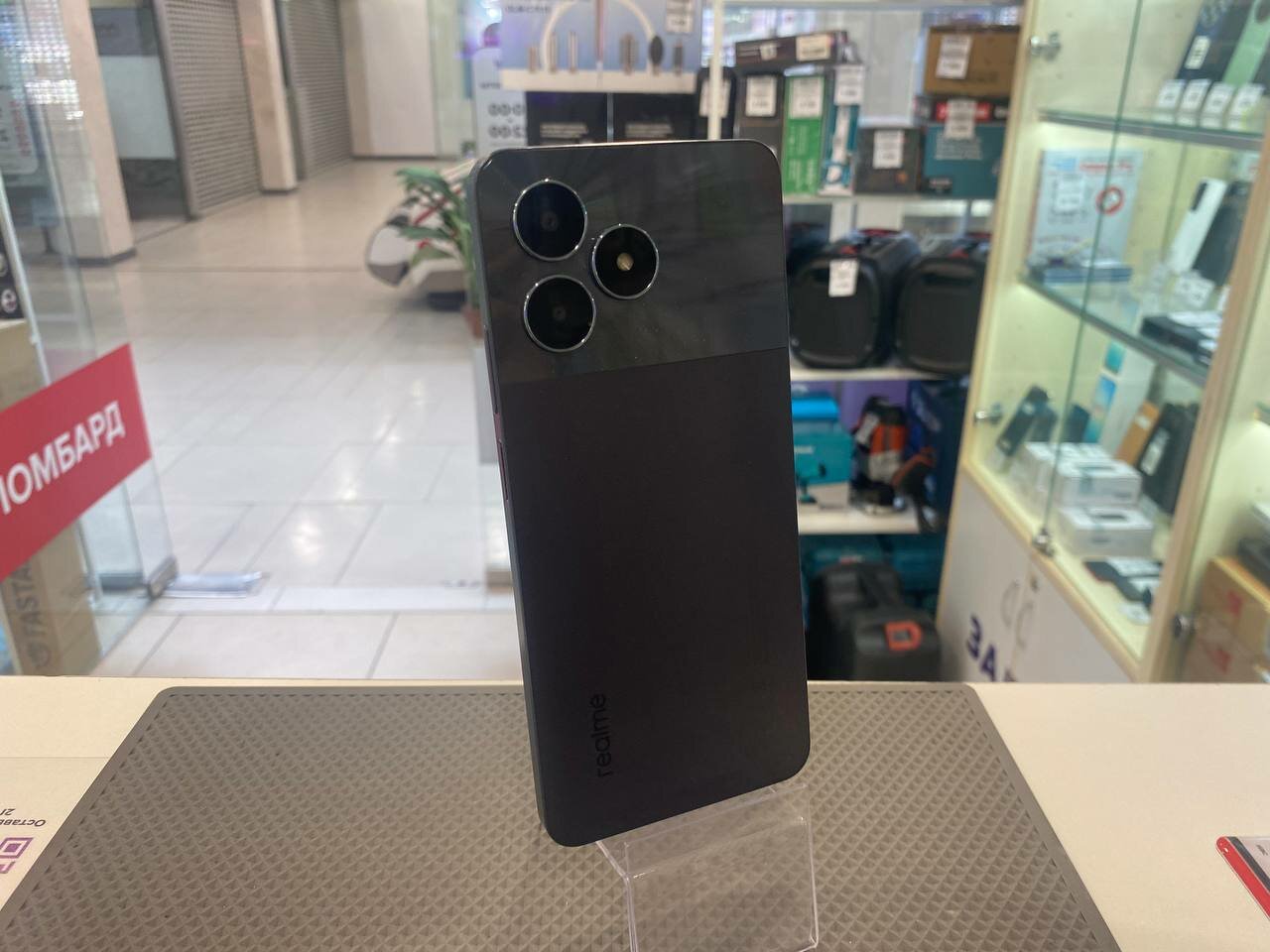 6.74" Смартфон realme Note 50 128 ГБ черный