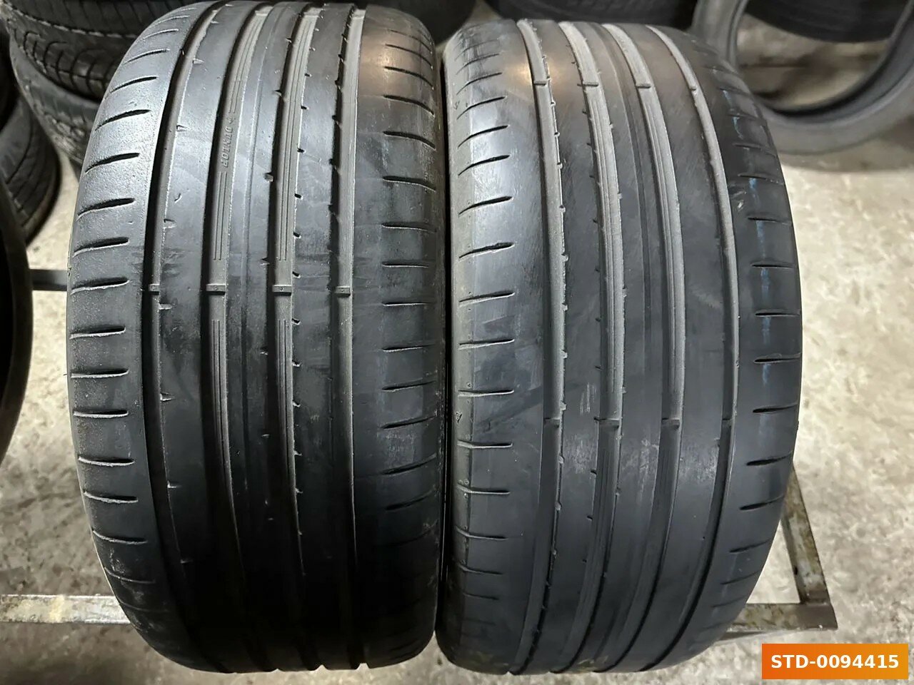Комплект (2 шт) летних БУ шин Dunlop SP Sport Maxx RT 2 225/45 R17 40% износ 8055632853