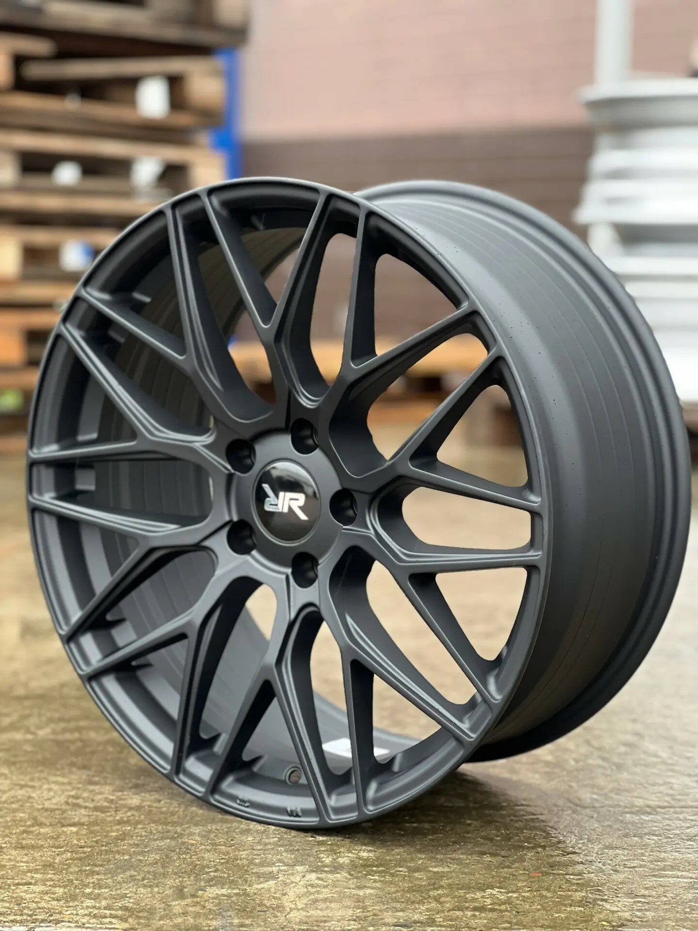 Диски автомобильные RR CSSYA5793 19*8,5 5*114,3 ET40 67,1 BLK/M