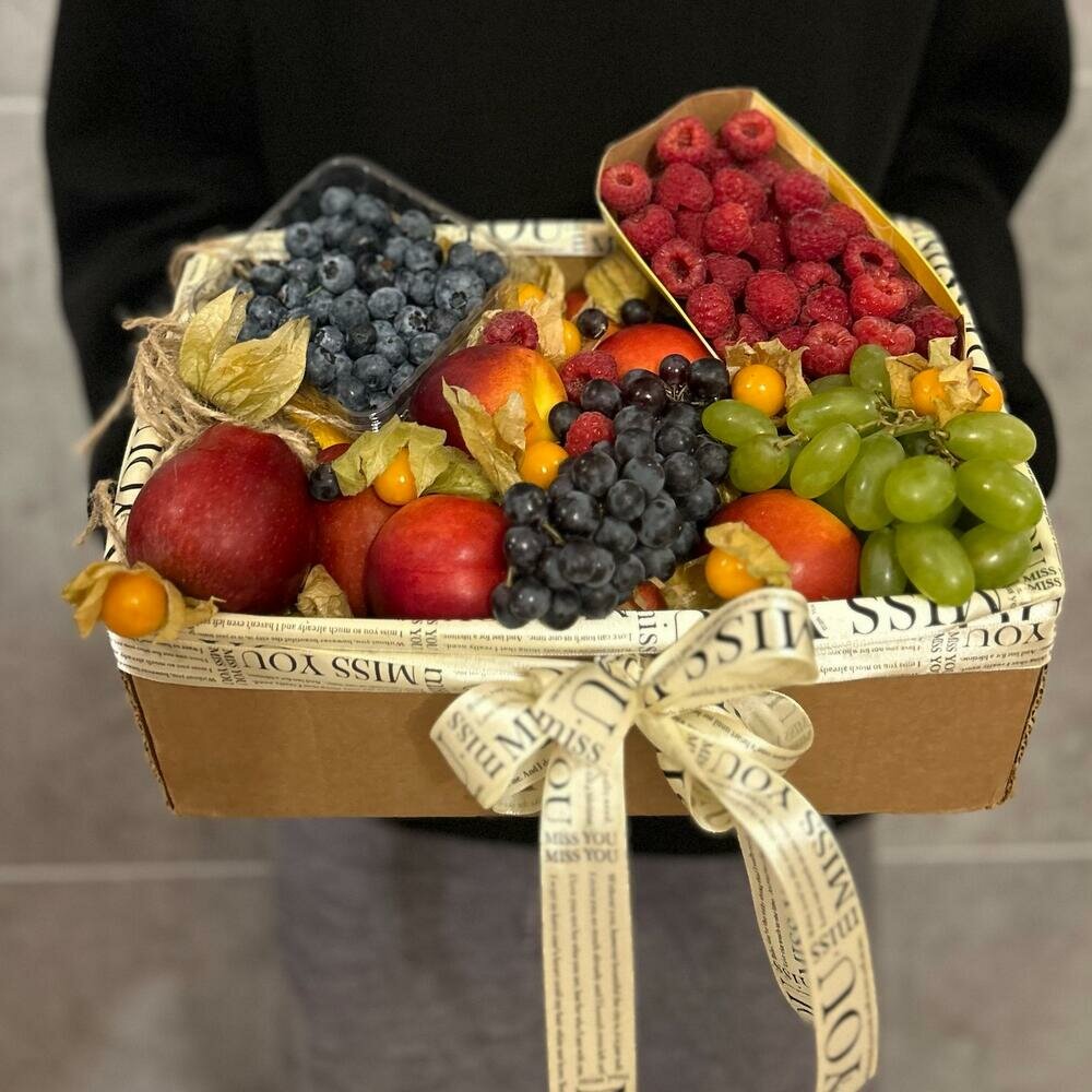 Подарочный набор "Коробочка с фруктами", разноцветные ягоды и фрукты, 30см, 1шт