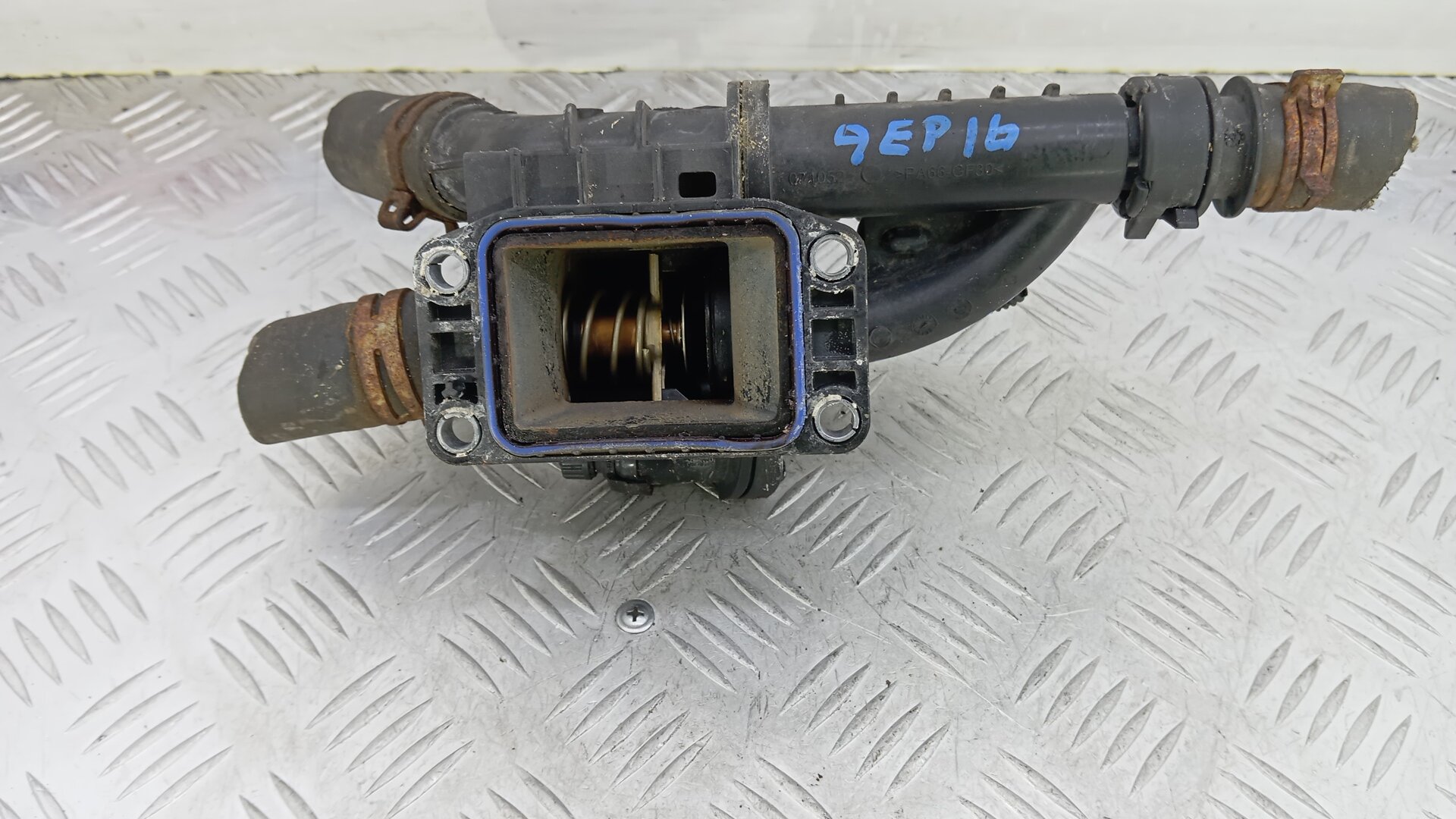 Корпус термостата дизельный CITROEN C3 PICASSO, Номер 9684588980