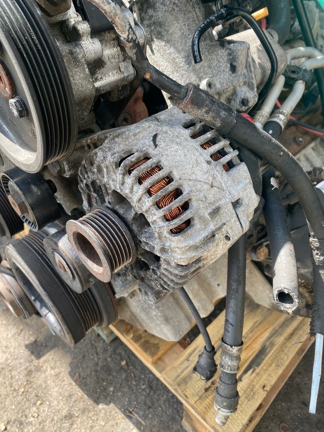 Генератор для BMW X5 E53 [рестайлинг] 3.0 OEM 12317797660