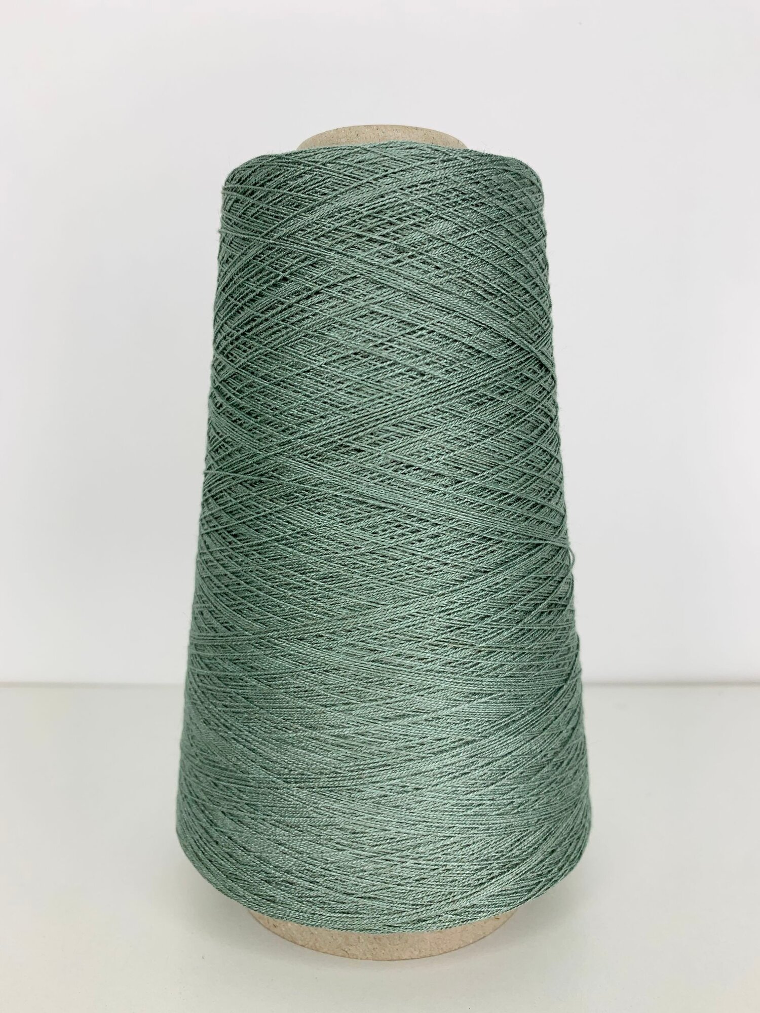 BAMBU - Luxury Selection by Ri.Go; 100% бамбук; 1400м/100гр, (2/28); col. 3144, цвет: нефритовый зелёный; вес: 250гр; italyyarn