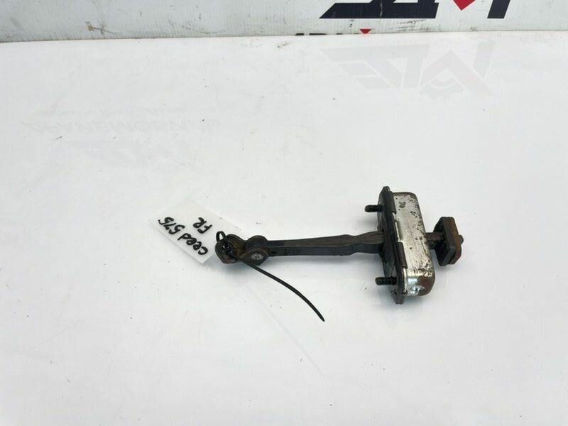 Ограничитель двери Kia Ceed 2009 793901H500 ED G4FC, передний правый (с пробегом)