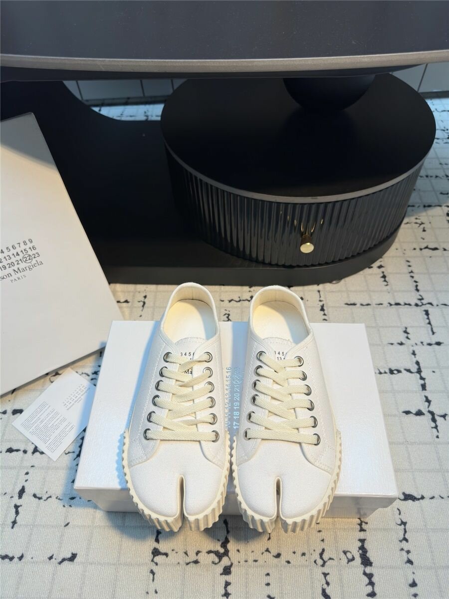 Krossovki mm6 maison margiela