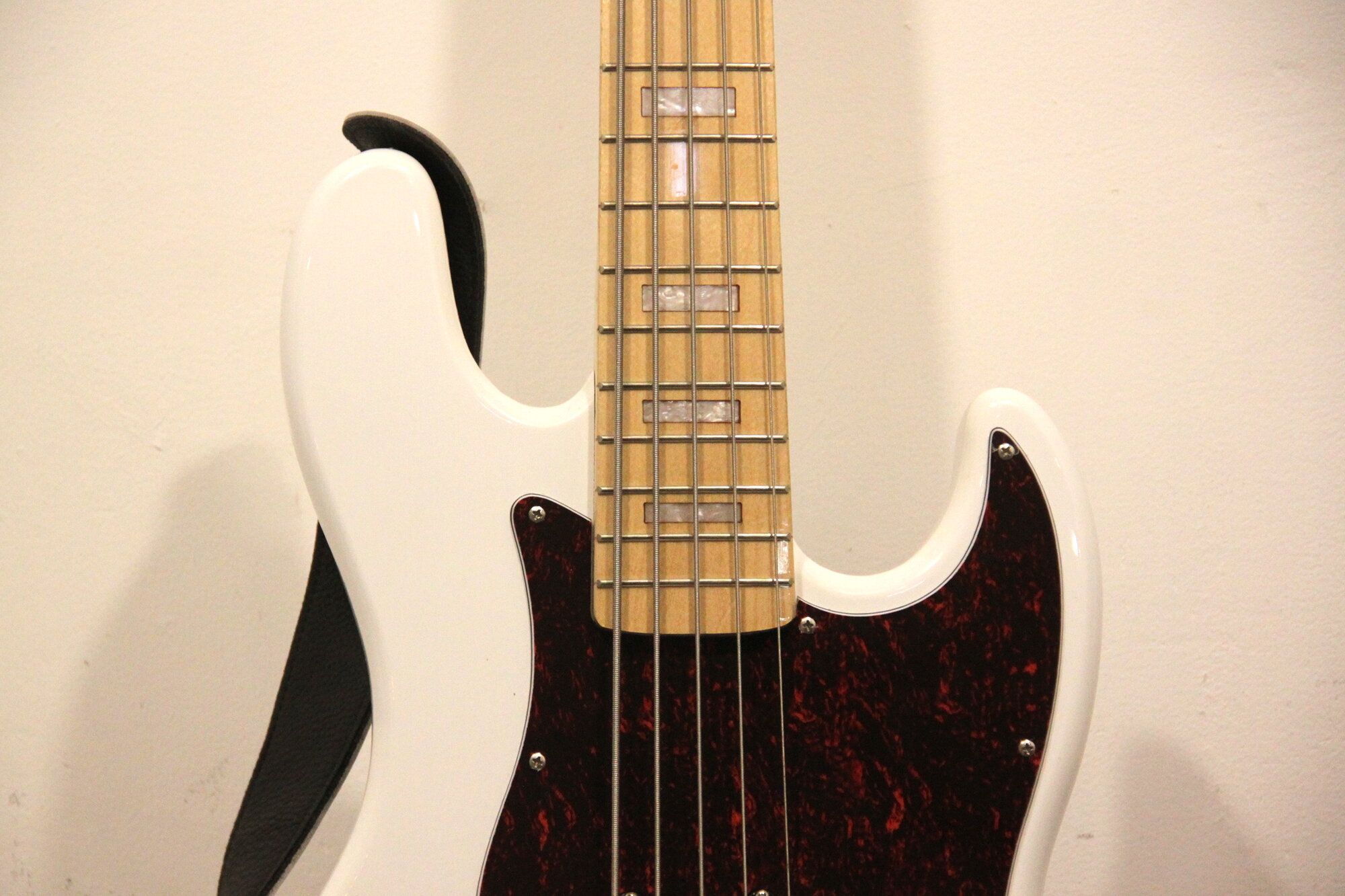 Бас-гитара Fender Jazz Bass 5 (реплика) — фото 1