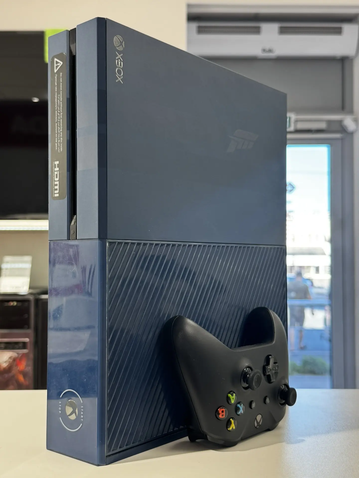 Игровая приставка Xbox One 1 TB — фото 1