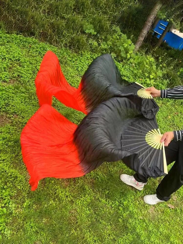 Веер для танцев