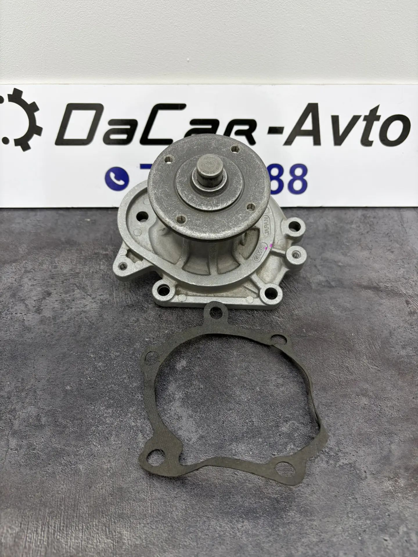 GWT61A Насос водяной TOYOTA Land Cruiser 85- HIACE III Wagon 2.4D 89-