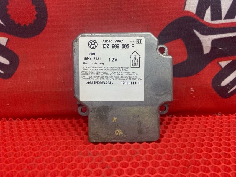 Блок управления SRS (Airbag) Volkswagen Golf 2002 1C0909605F 1J1 AVH оригинал (с пробегом)