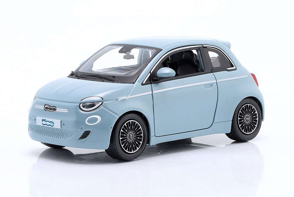 Модель коллекционная BBURAGO Fiat 500E year 2023 light blue / фиат 500E светлый синий