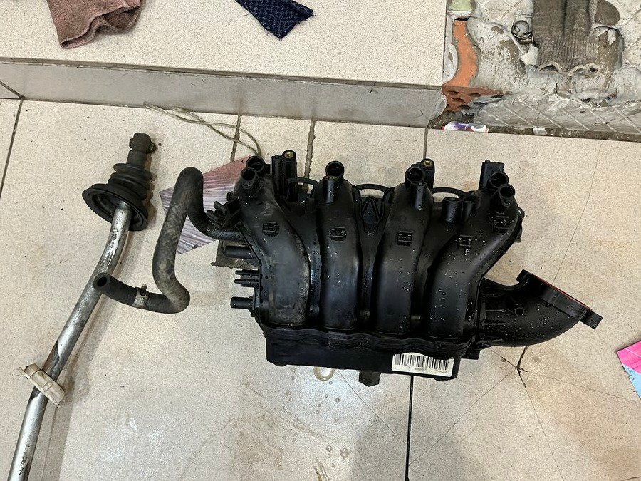 Коллектор впускной от Chevrolet Aveo T250 2005-2011