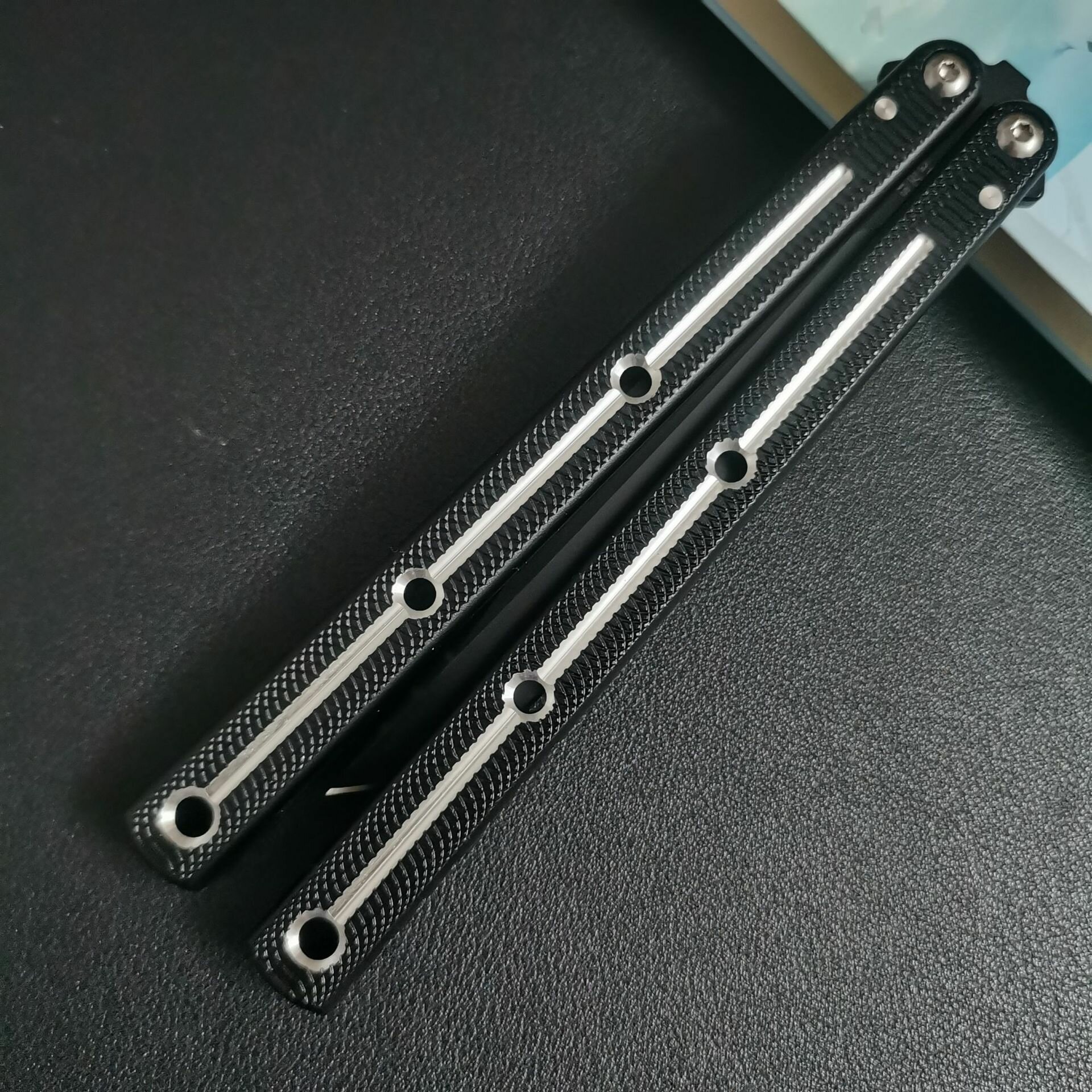 Новый уличный бабочка-нож Haiyan Yangjiang Tsunami, стандартный алюминиевый сплав, цельная ручка, многофункциональная игрушка без лезвия