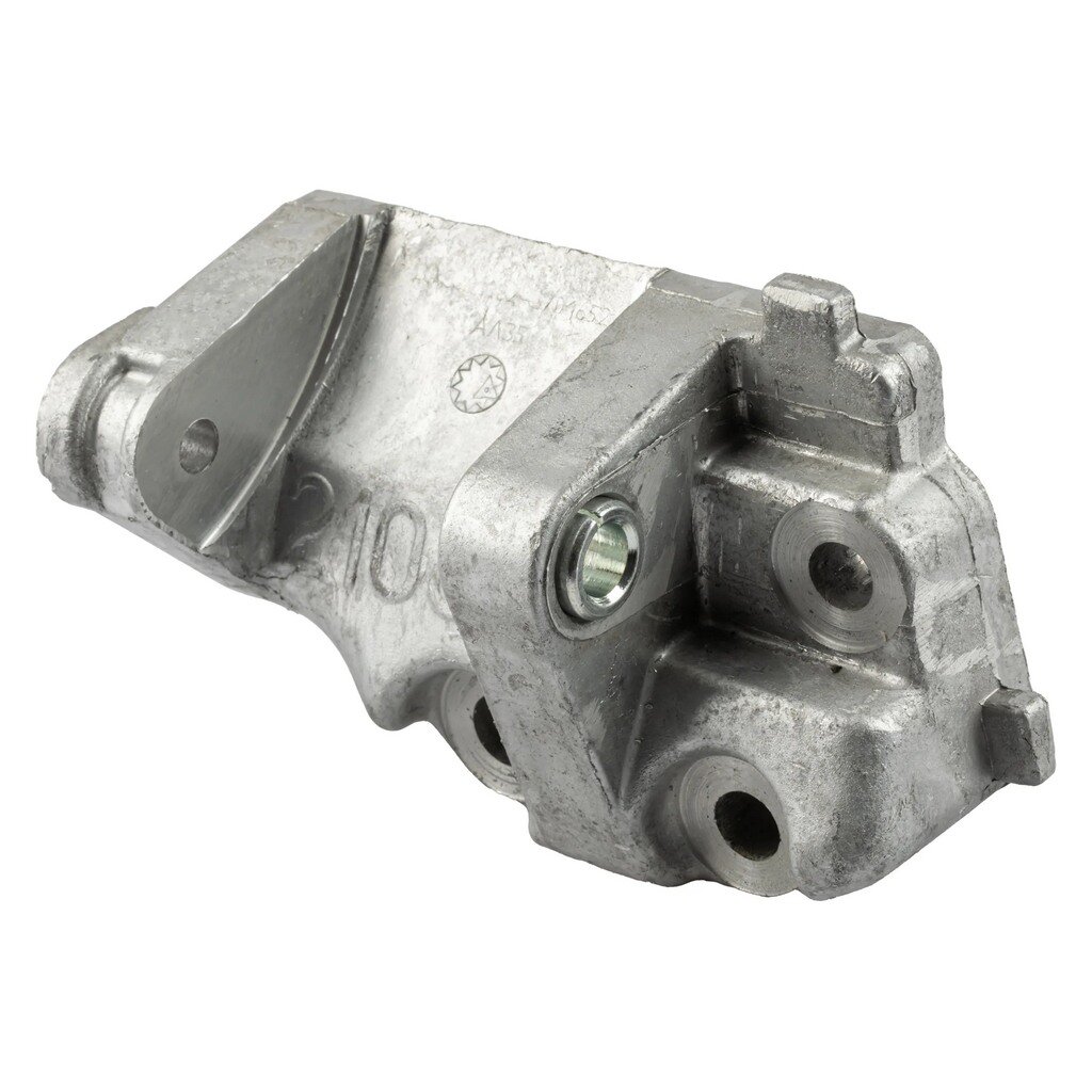 Кронштейн генератора нижний для ВАЗ 2108–21099, 2113-2115 Лада Самара