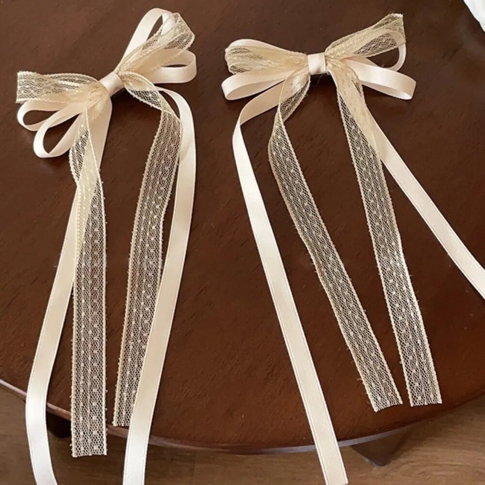 Корейские заколки-бантики с кружевом 2 шт