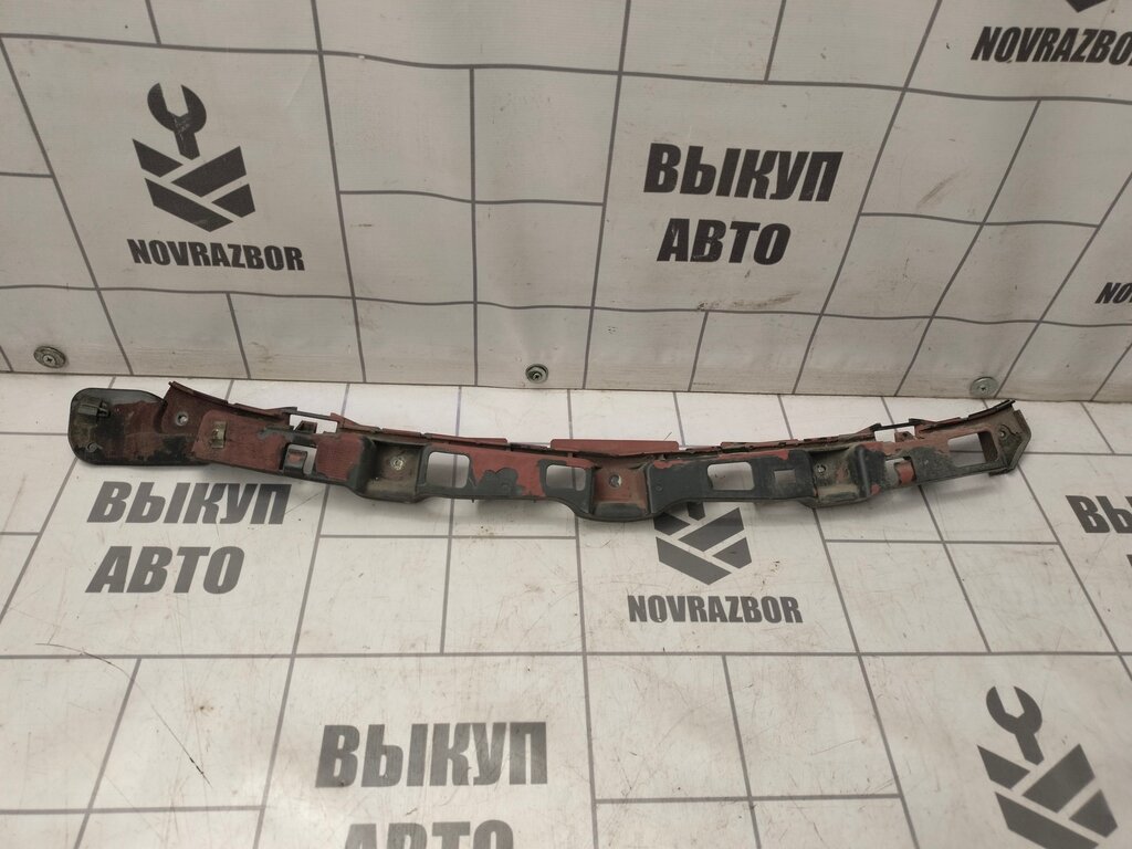 Направляющая бампера Opel Astra H / Family 2004 >