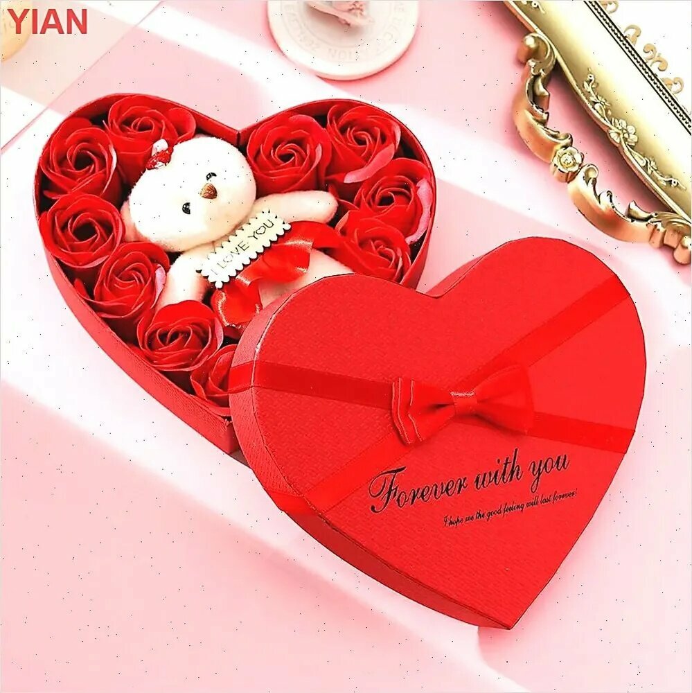 Цветы из мыла, красные мыльные розы в подарочной коробке сердце с игрушкой, 9 шт. Букет из мыльных роз в подарок на 8 марта, 14 февраля, день Рождения. Валентинка на день влюблённых.