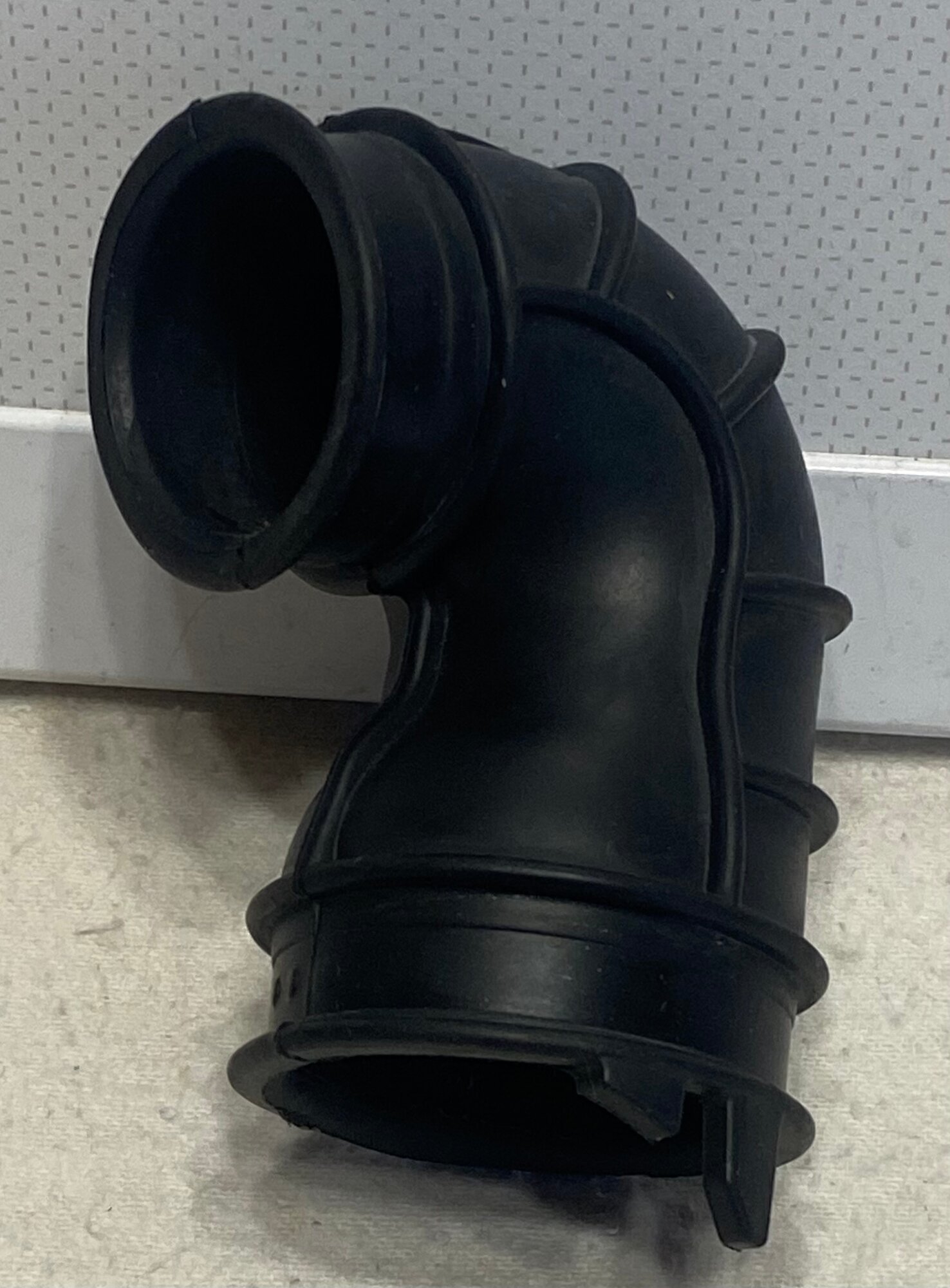 Патрубок тэна посудомоечной машины Midea (Мидеа), Candy (Канди), Gorenje (Горенье), Teka (Тека), Hansa (Ханса), Korting (Кортинг), Flavia (Флавиа) 512638 (49037219, 1039594)