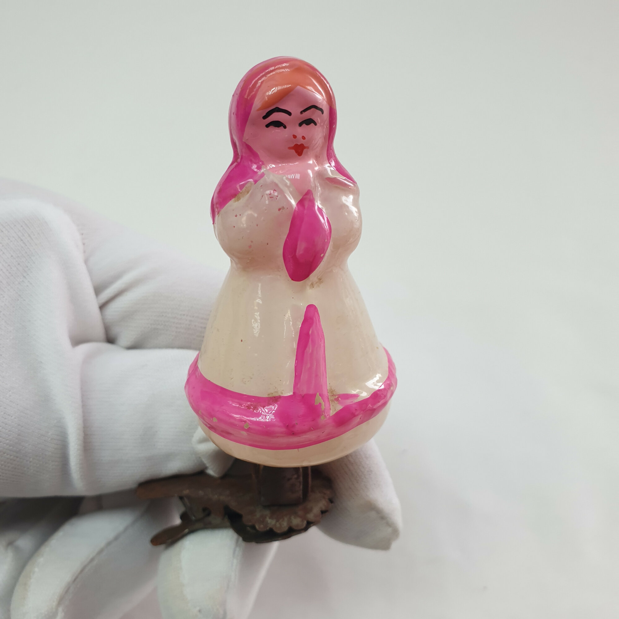 Винтажная елочная игрушка "Настенька - Морозко 6 см, небольшой скол трубки. СССР.