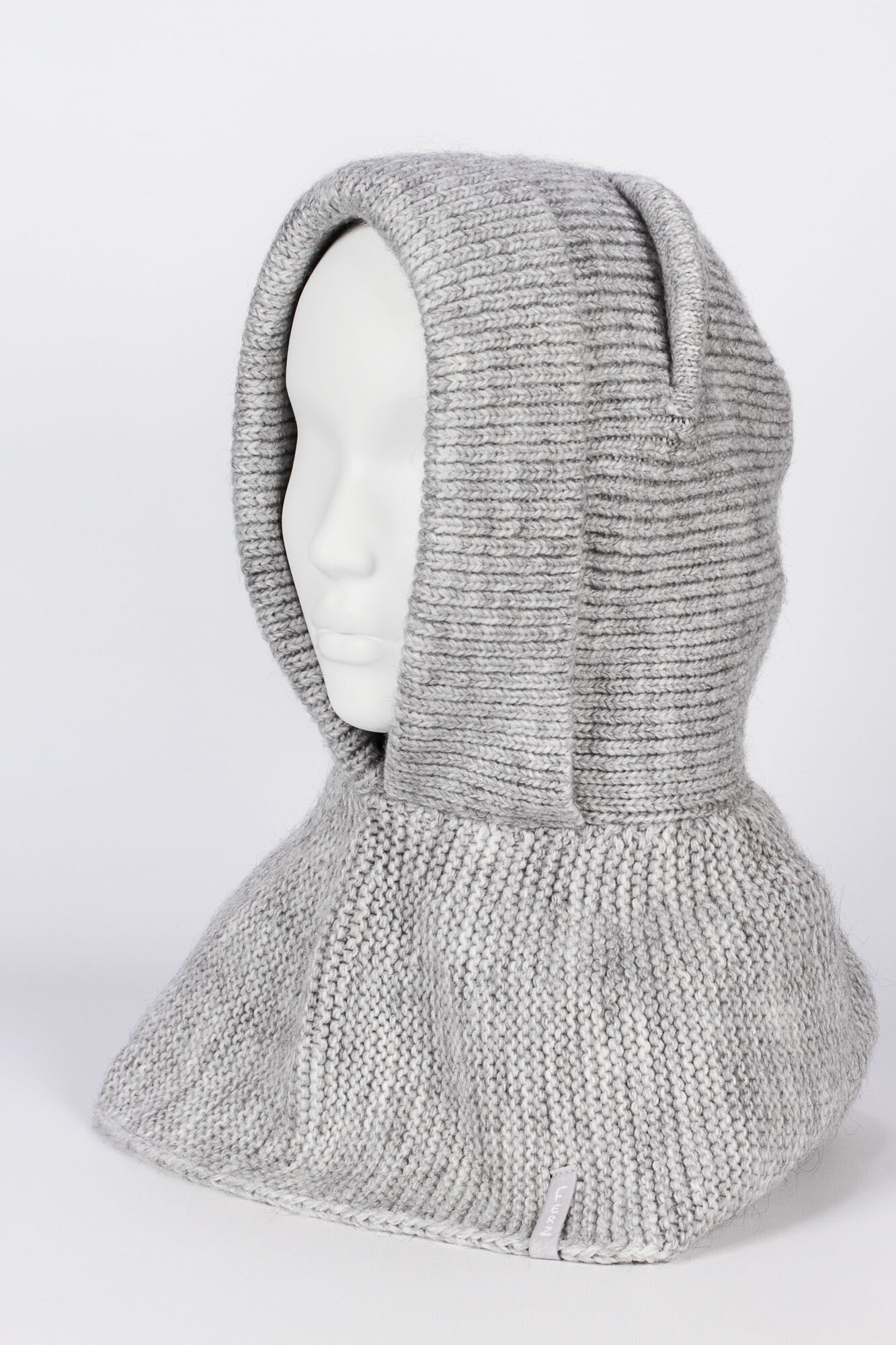 Капор для женщин