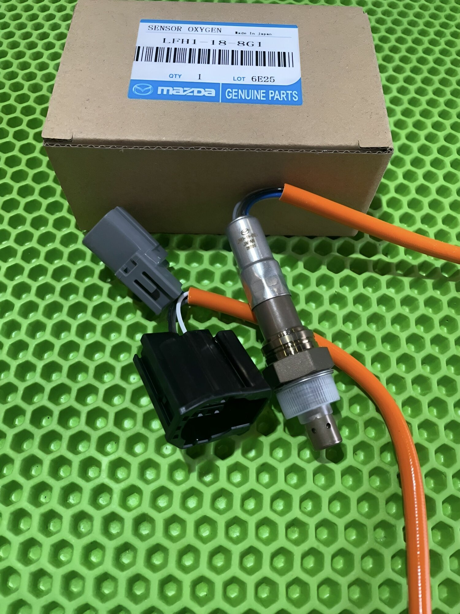 Кислородный датчик Mazda Мазда 6 GG GY 02-07 1,8 2,0 2,3 LFH1-18-8G1 LFH1188G1